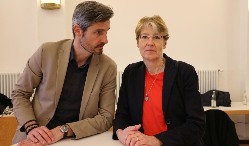 CSU-Kandidat Ullrich weist Grünen-Kandidatin Roth zurück und kritisiert ...