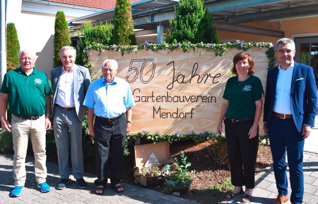 Verein für Gartenbau und Heimatpflege Mendorf feiert Jubiläum