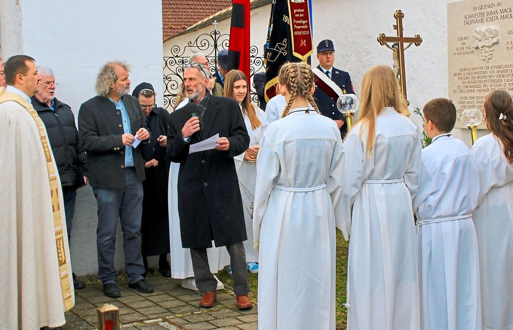 Gedenktafel für Schwester Imma Mack in ihrem Geburtsort Möckenlohe ...