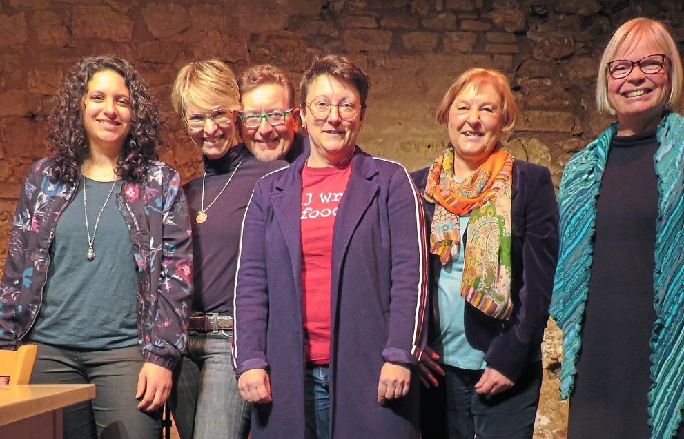 Literarische Matinee mit Münchner Turmschreiberinnen und dem Trio ...