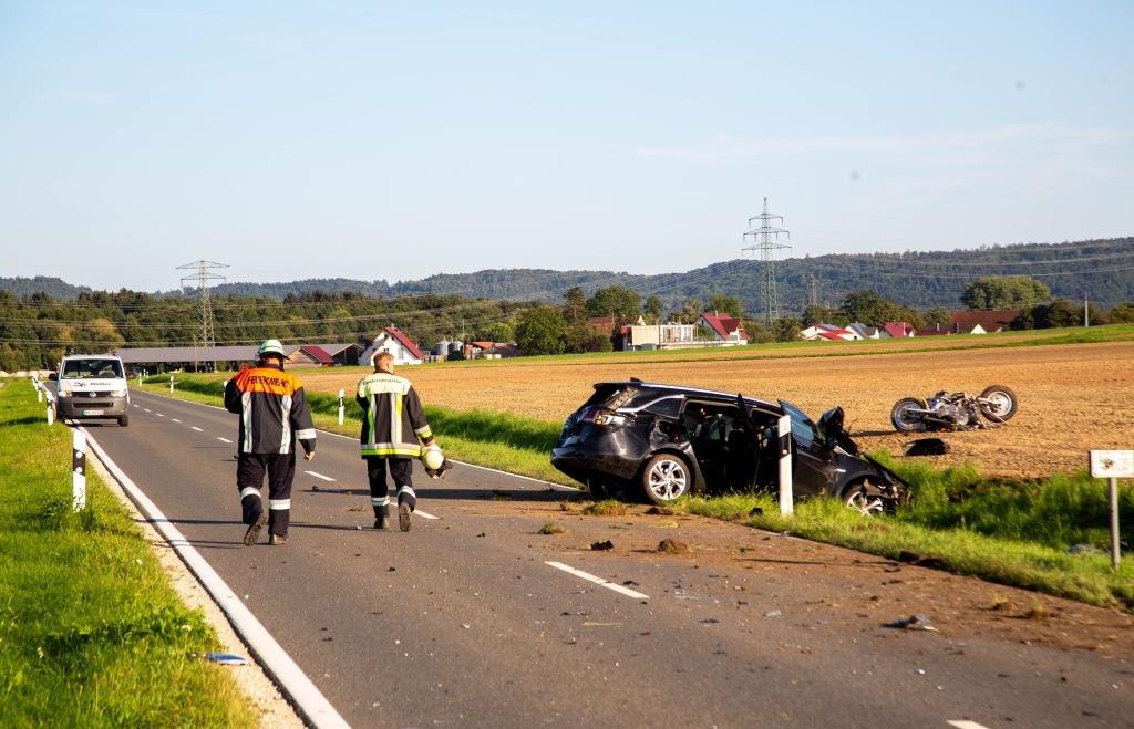 Vorfahrt missachtet: Motorradfahrer (76) stirbt bei Unfall im Landkreis Neumarkt
