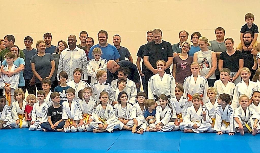 Auszeichnungen für Judoabteilung der DJK – Goldene Ehrennadel mit Kranz ...
