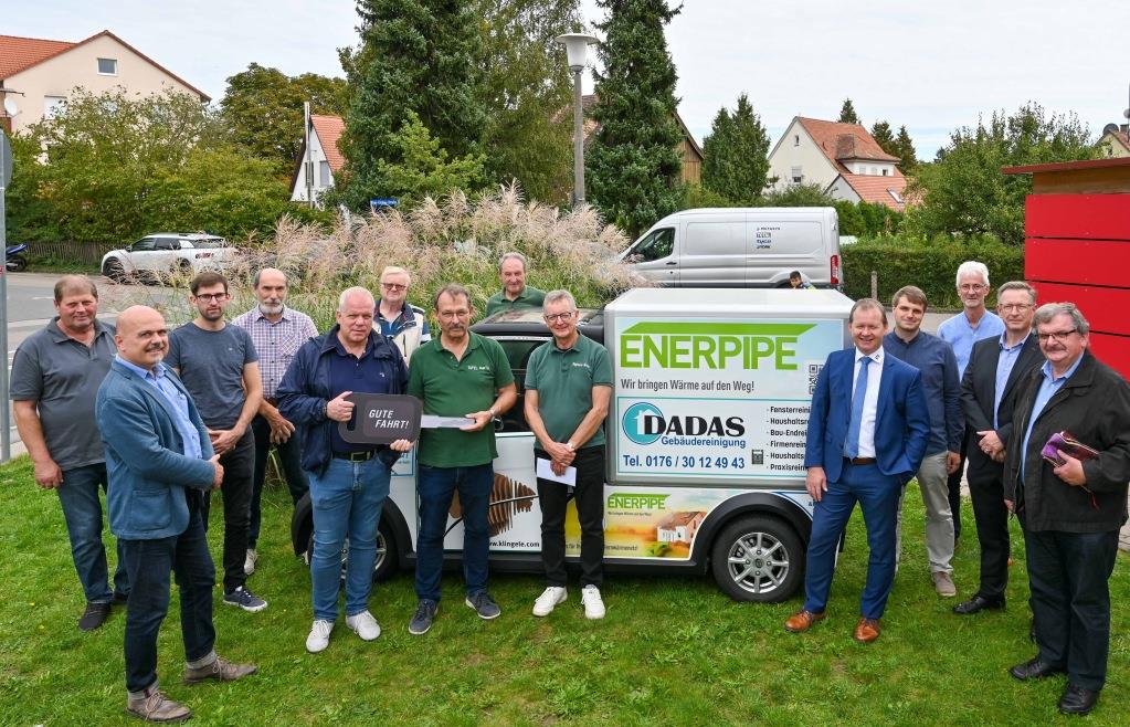 Unternehmen spenden Elektro-Transporter für „Rother Tafel“ in Hilpoltstein