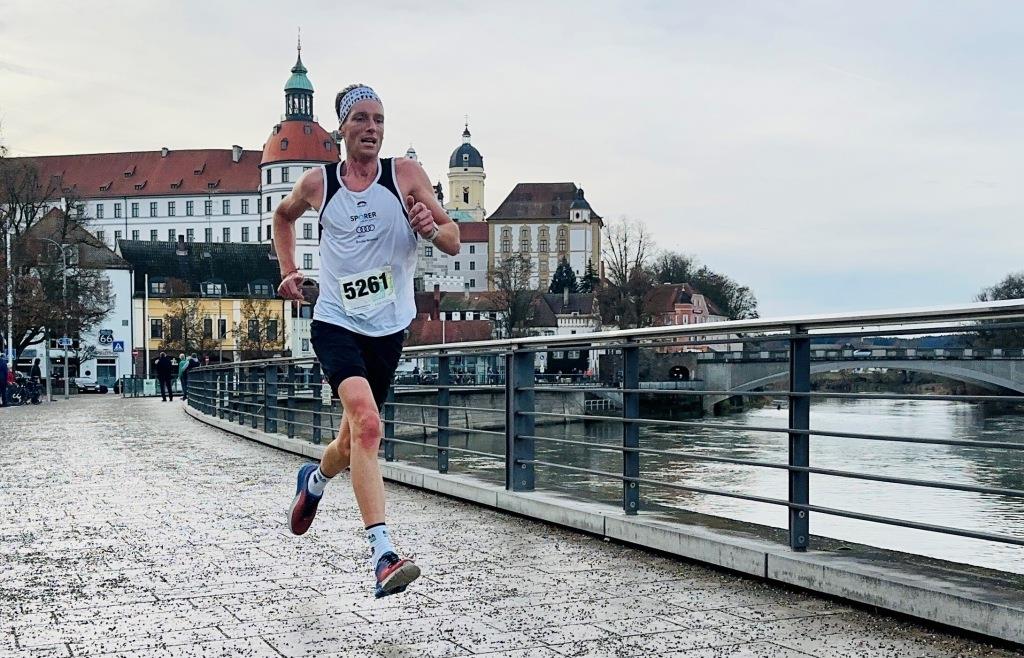 Triathlet Fabian Mottl qualifiziert sich für die Ironman-WM 2024 auf Hawaii