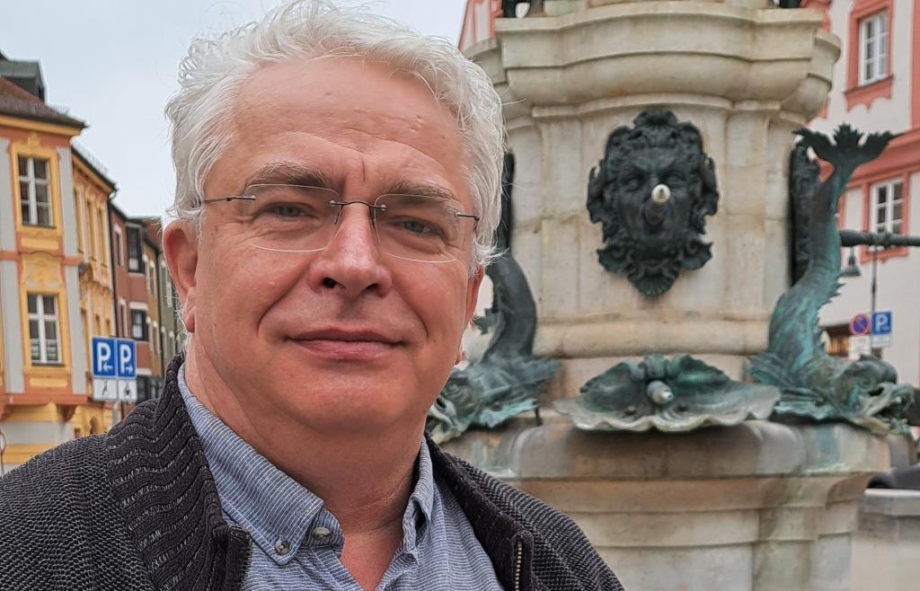 Florian Schmidt hat ein Buch über seine Covid-Erkrankung geschrieben