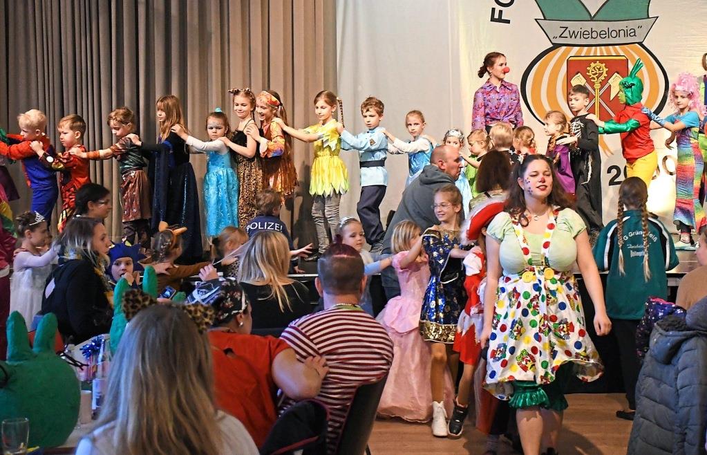 Kunterbunter Kinderfasching im Beilngrieser Haus des Gastes