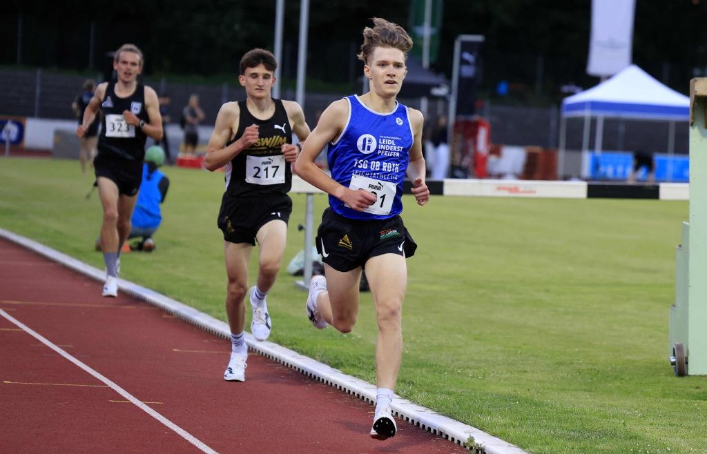 Elias Kolar von der TSG Roth läuft in Tübingen neue Bestzeit