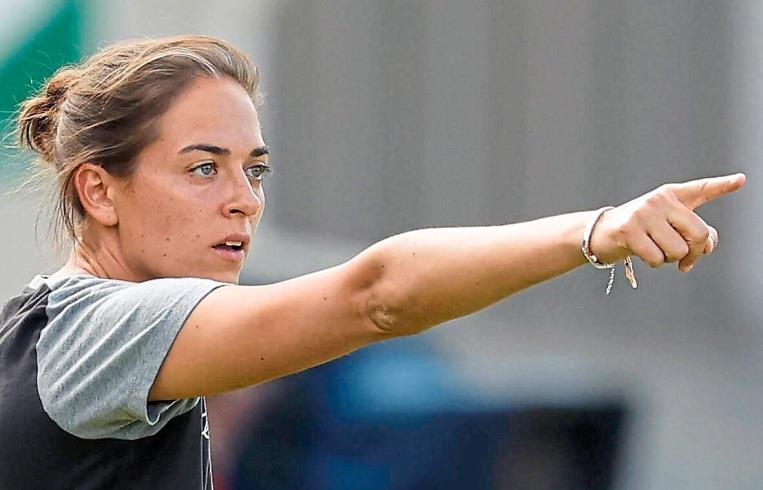 FCI-Trainerin Sabrina Wittmann: „Auf dem Platz mit meinen Jungs fühle ...