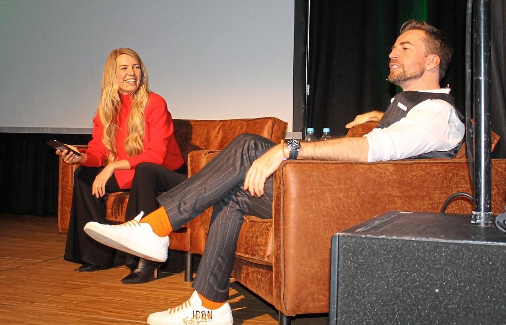 „True Crime“ mit Jacqueline Belle und Alexander Stevens lehrt Pfaffenhofenern das Gruseln