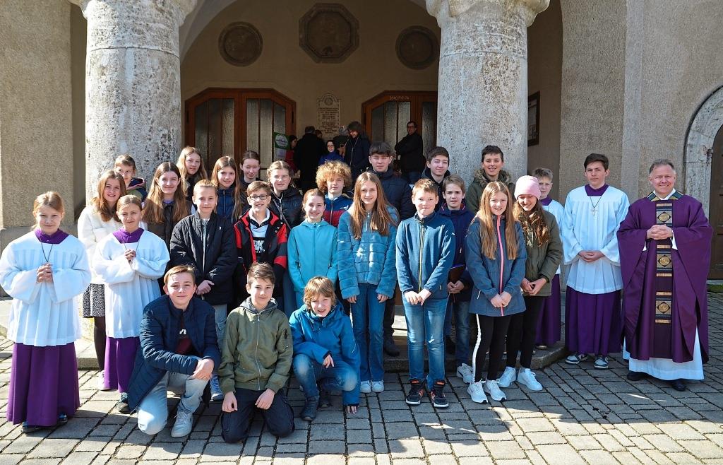 In Beilngries stellen sich die diesjährigen Firmlinge vor