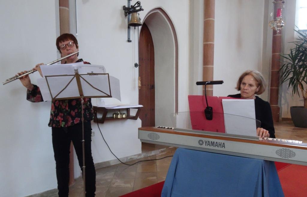 Kirchenmusikerin und Diplom-Musikern geben Konzert in Hörzhausener Kirche