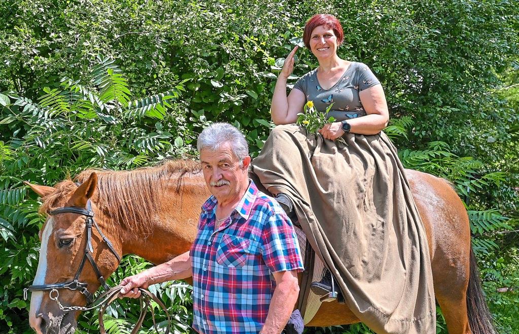 Erste Reitstunde von Pfalzgräfin Martina Heindel – Der traditionelle ...
