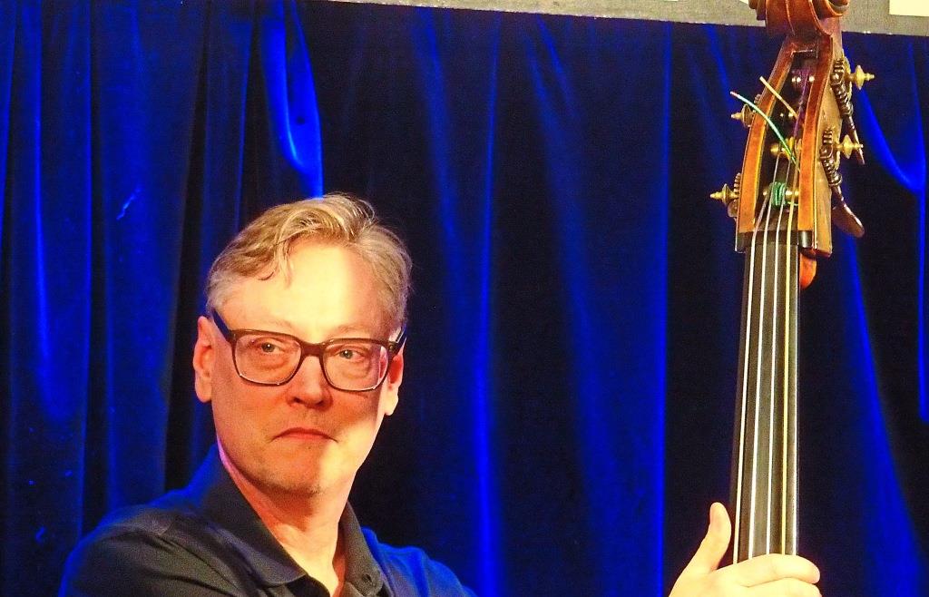 Vom Sideman zum Bandleader: Doug Weiss Quartet in Neuburg