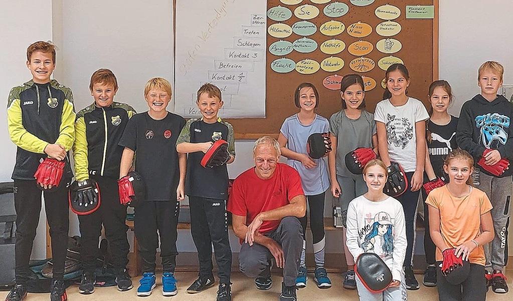 SpVgg Wolfsbuch/Zell bietet Kurs in Selbstverteidigung und ...