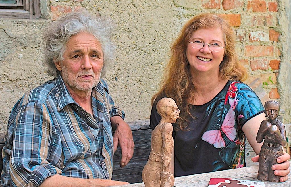 Autorin Heidrun Budke und Bildhauer Richard Gruber stellen ihr ...