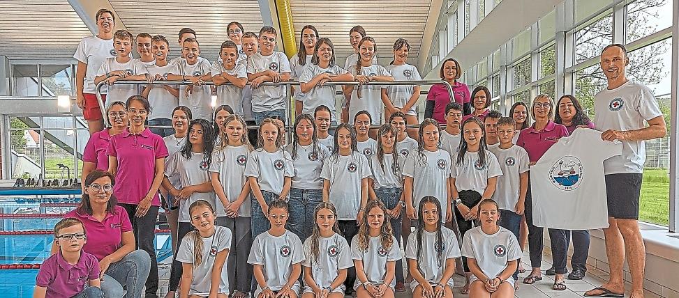 Gredinger Wasserwacht freut sich über großzügige Spende