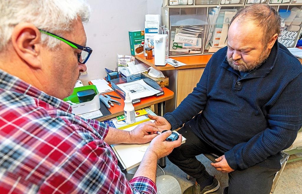 Gesundheitskiosk für Ingolstadt: Arzt aus dem Piusviertel und Bruder ...