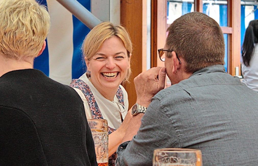 Mitten im Getümmel: Katharina Schulze