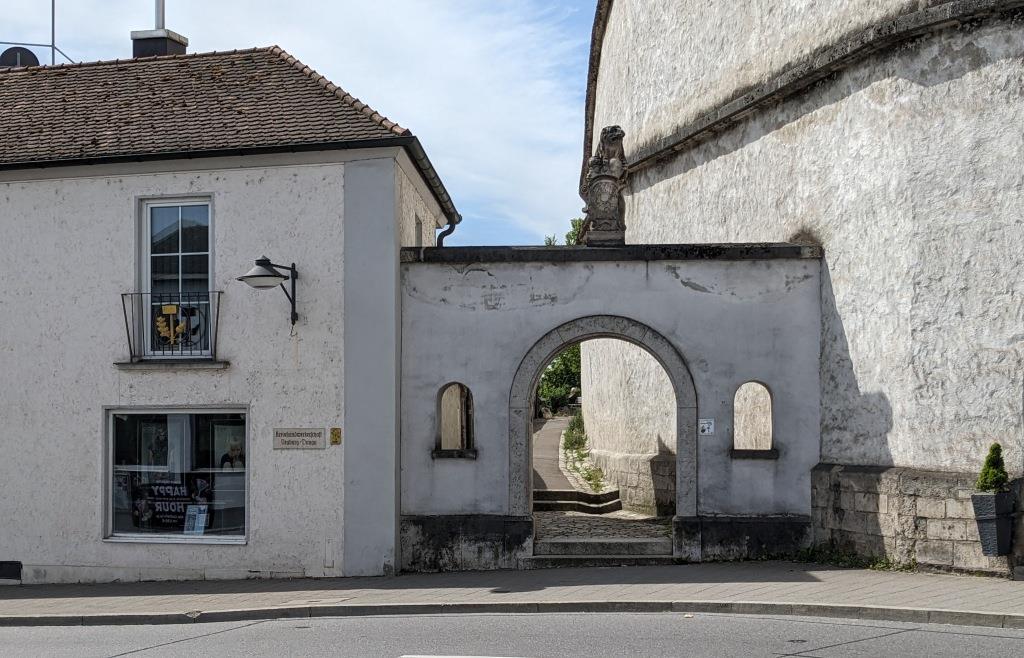 Trotz bürokratischer Stolperstellen: Wird Neuburgs Obere Altstadt ...