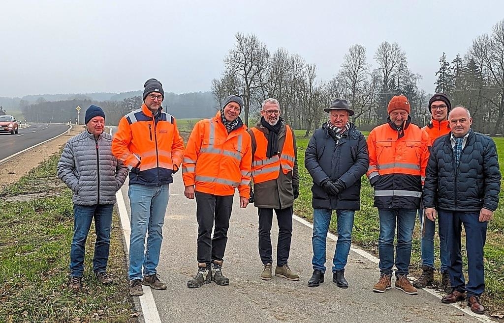 Der Verkehr auf der Straße zwischen Eisenhut und Euernbach fließt wieder