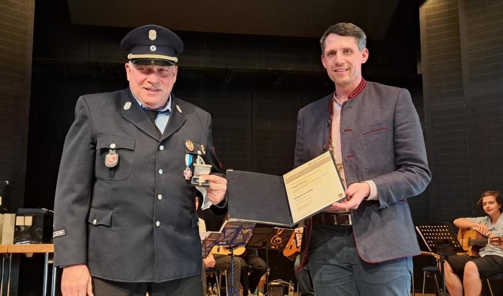 Stadt Eichstätt verleiht Bürgermedaillen an Dieter Hiemer und Jürgen Kraus