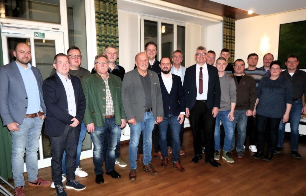 Freie Wähler Breitenbrunn einstimmig für Andreas Gabler als ...