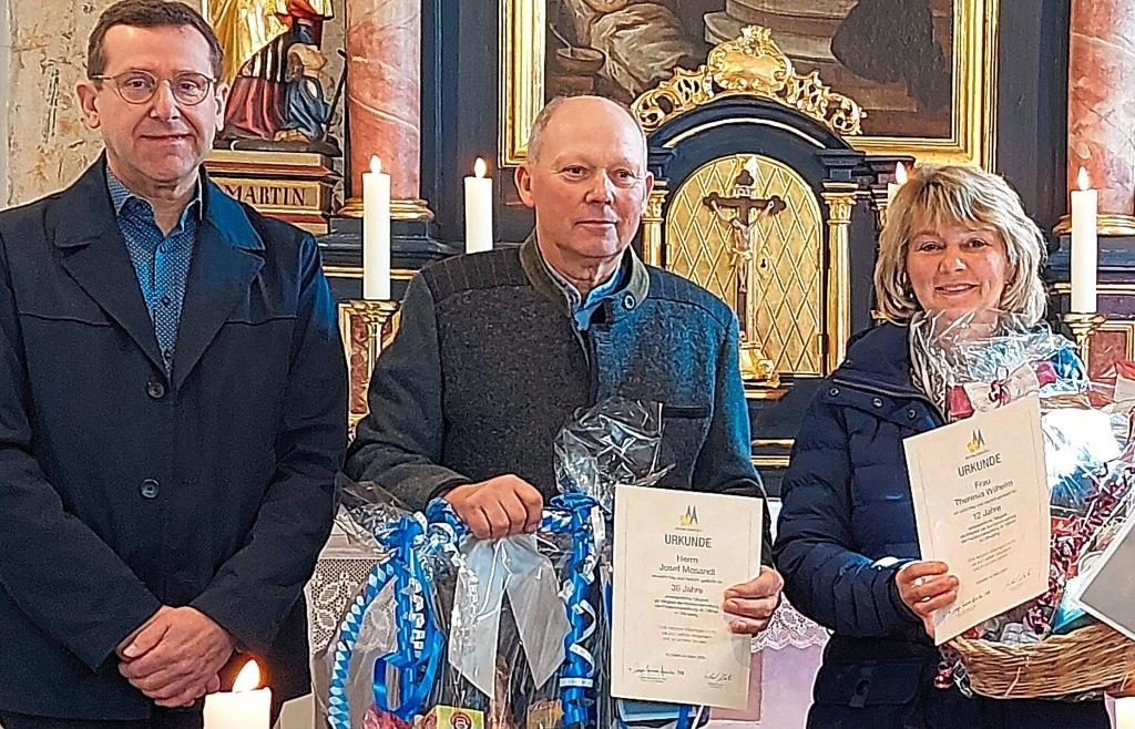 Ottmaring freut sich über restaurierte Orgel und verabschiedet Kirchenverwaltungsmitglieder