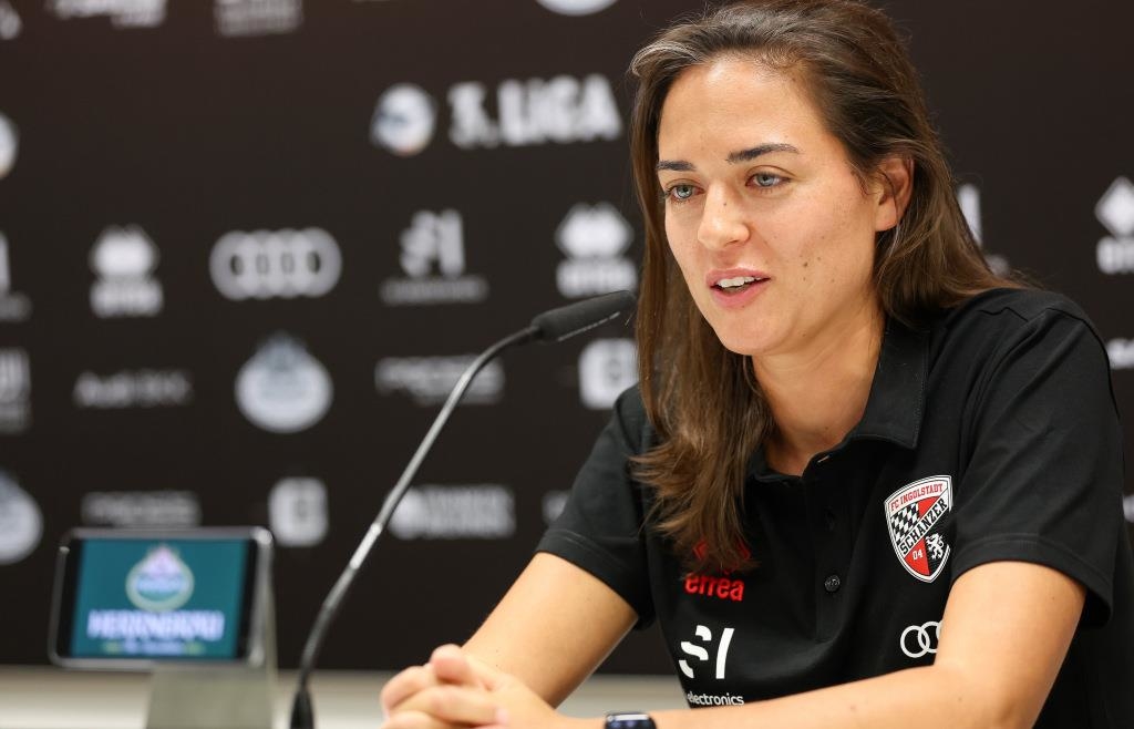 FCI-Trainerin Sabrina Wittmann: „Voll bereit“, eine Pionierin als ...