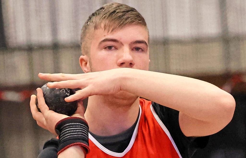 David Kern lässt Konkurrenz bei bayerischer Meisterschaft alt aussehen