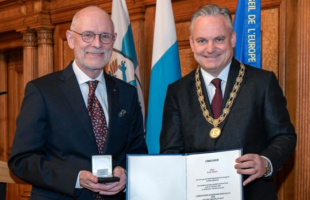 OB Christian Scharpf hat Unternehmer Fritz Peters die Christoph ...