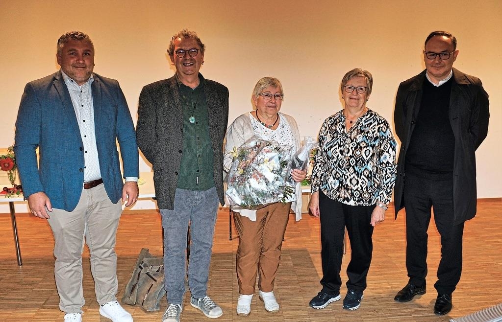 50 Jahre Pfarr- und Gemeindebücherei Breitenbrunn – Richard Auer stellt ...