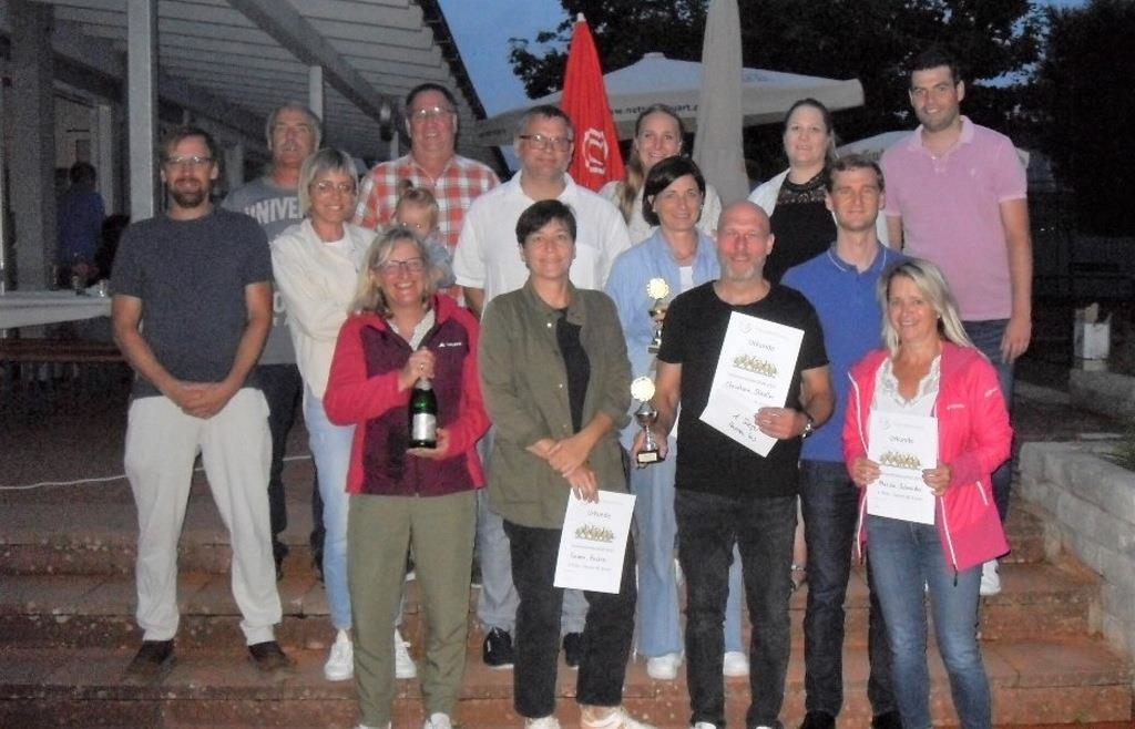 Rückblick auf sportliche Erfolge bei Abschlussfeier des Tennisclub Greding