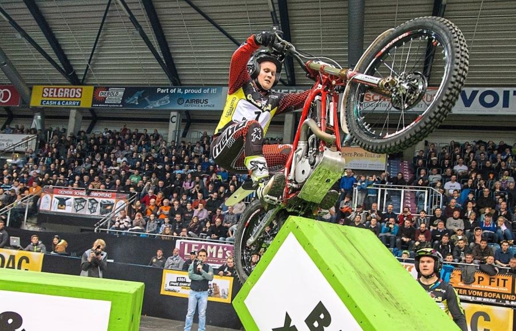 ADAC Hallen-Trial mit Weltmeister in der Saturn Arena