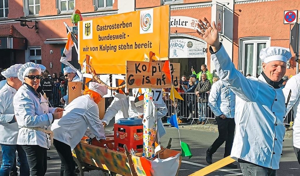 Geisenfeld erlebt Rosenmontagszug der Superlative