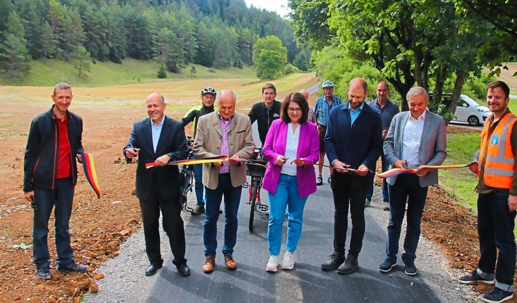 Freie Fahrt auf neuem Radweg zwischen Pondorf und Schamhaupten