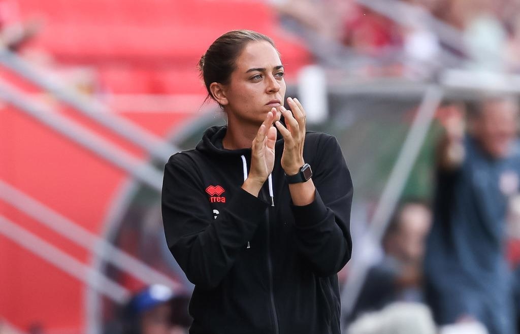 FC Ingolstadt: Trainerin Sabrina Wittmann ordnet Gegner TSV 1860 ...