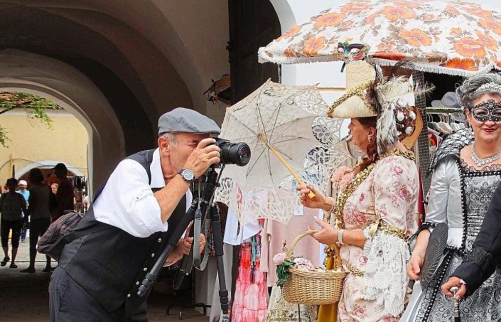 Mittelmeerflair im zauberhaften Garten rund um Schloss Sandizell