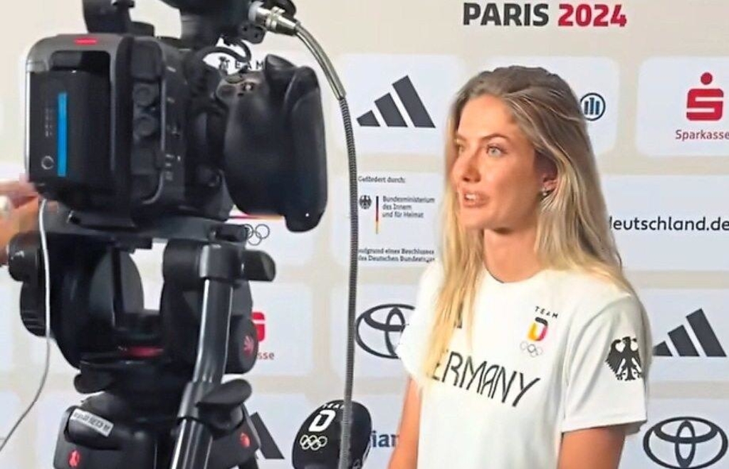 „Mein größter Traum wurde wahr“: Alica Schmidt bekommt Kleidung für ...