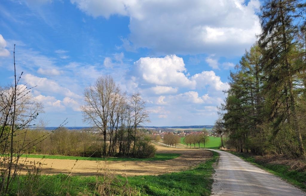 „Sonntagswandern im Wittelsbacher Land“: Touren mit Natur und Geschichte