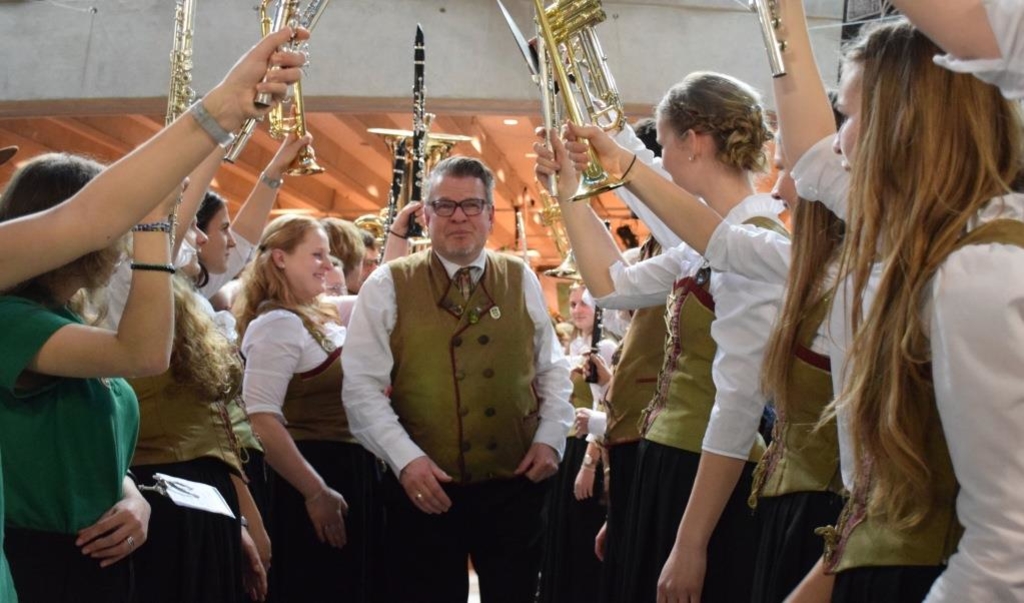 Hans Heiner Bettinger übergibt Taktstock an Lukas Stolz