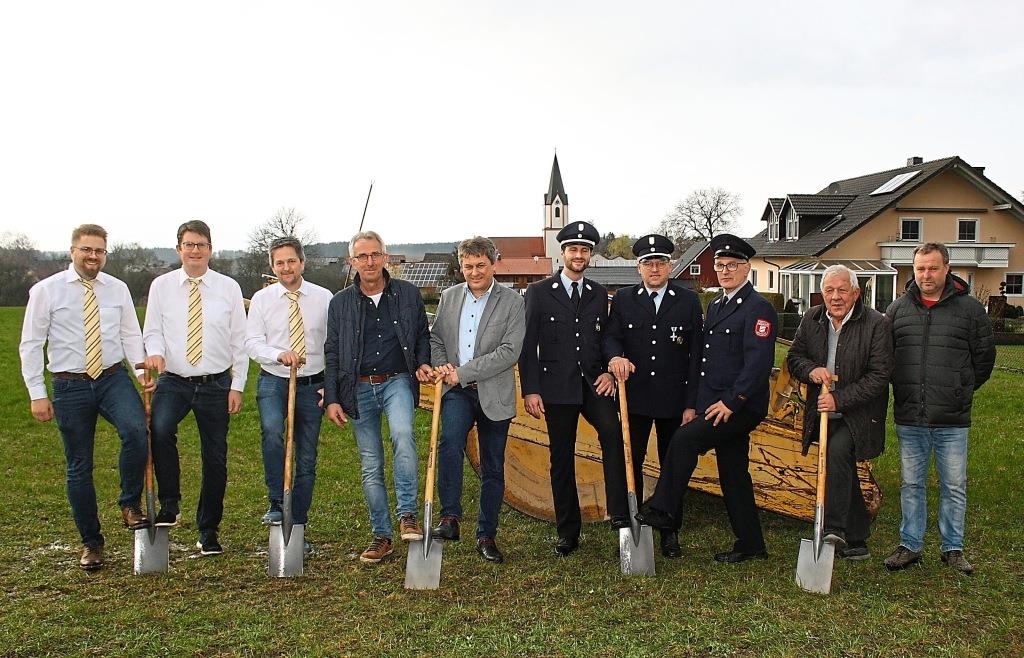 Feuerwehrhaus und Mehrzweckhalle: Startschuss für großes Bauprojekt in Wolfsbuch