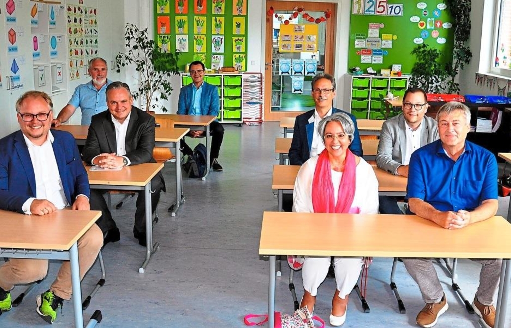 Name „Antonschule“ kommt nicht zurück: Stadtrat lehnt offizielle ...