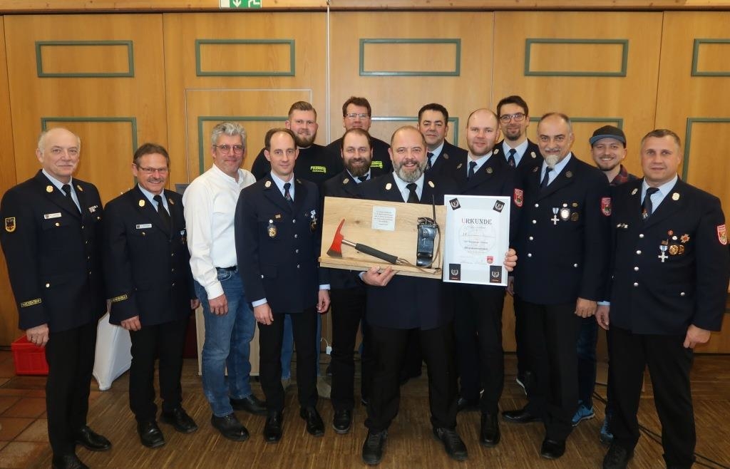 Feuerwehr Hofstetten zeichnet Thomas Buchberger für 18 Dienstjahre als Kommandant aus