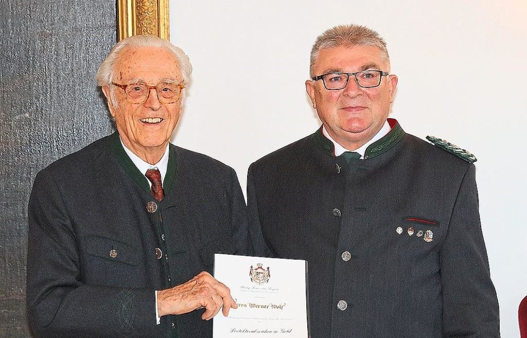 Bedeutende Auszeichnung für Gauschützenmeister Werner Wolf aus Breitenbrunn