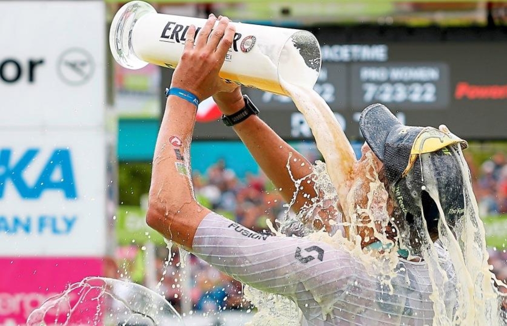 Was für eine Zeit! Weltrekordler Magnus Ditlev beim Titel-Hattrick noch ...