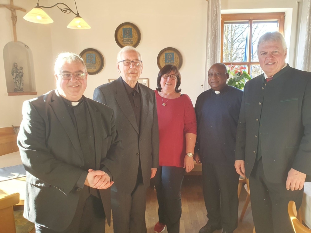 Pfarrer Schwarz feiert 80. Geburtstag