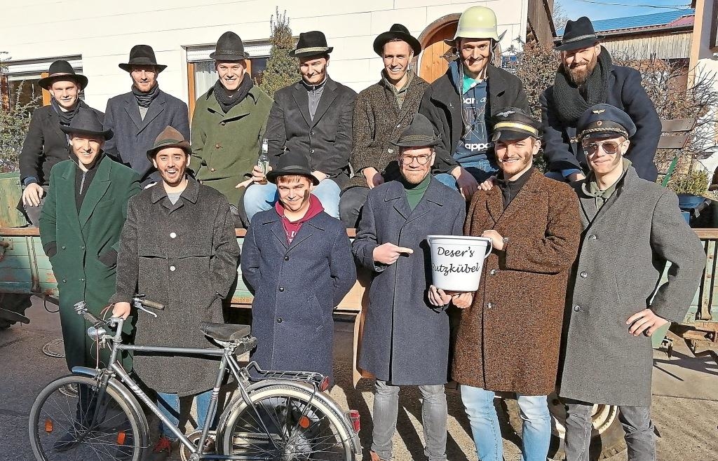 Traditionelles „Ausspielen“ in Wolfsbuch kommt bei den Zuschauern gut an