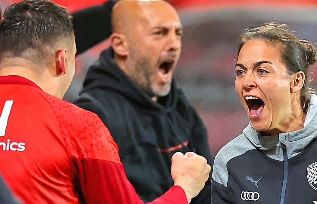 Sabrina Wittmann feiert emotionale Premiere als FCI-Cheftrainerin