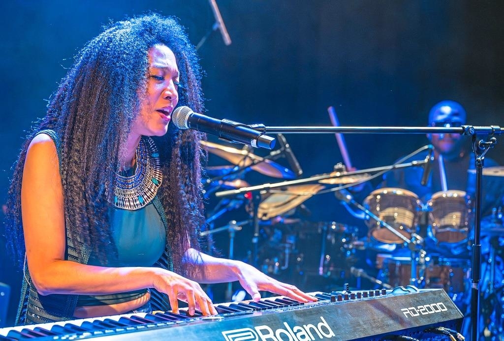 Prince-Protegée Judith Hill liefert mitreißende Perfomance bei Rother ...