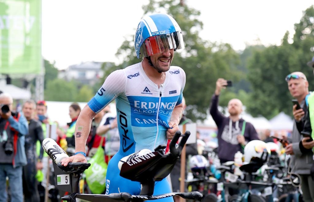 Bitterer Tag: Ironman-Weltmeister Patrick Lange steigt wegen großen ...